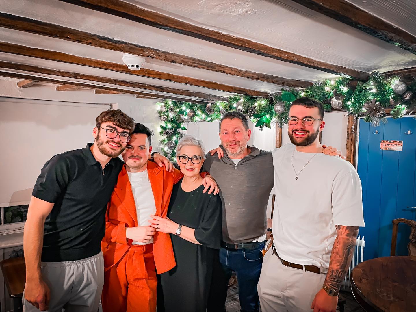 About us - Learn all about the Mrs Salisbury's adventure